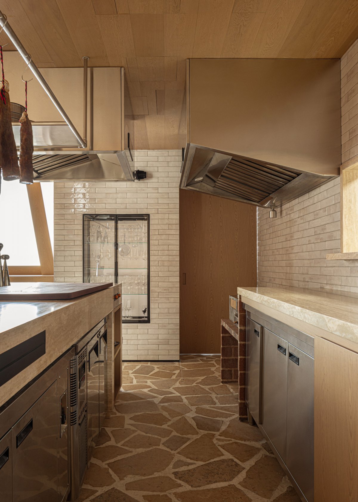 YinjiSpace - Two Designers Design x Bo's Table Restaurant